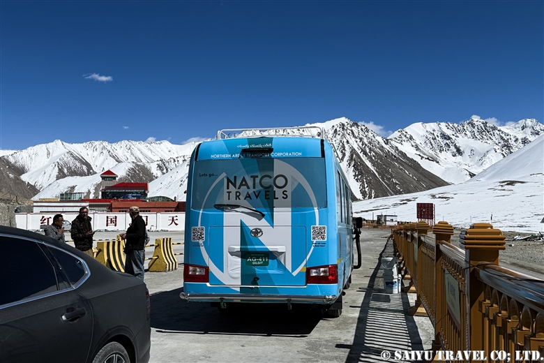 From Pakistan to China over the Khunjerab Pass, A Border Crossing ...