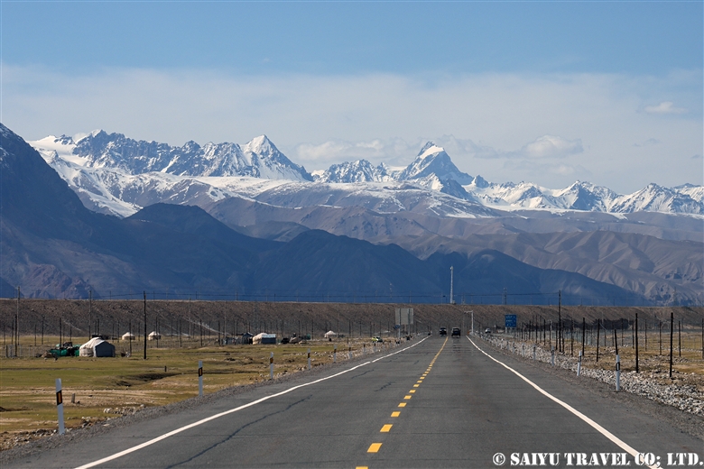 From Pakistan to China over the Khunjerab Pass, A Border Crossing ...